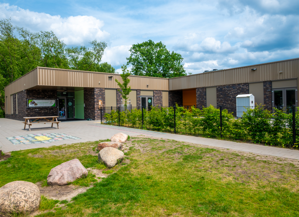 Dennenkamp - OOZ (Stichting Openbaar Onderwijs Zwolle en Regio)